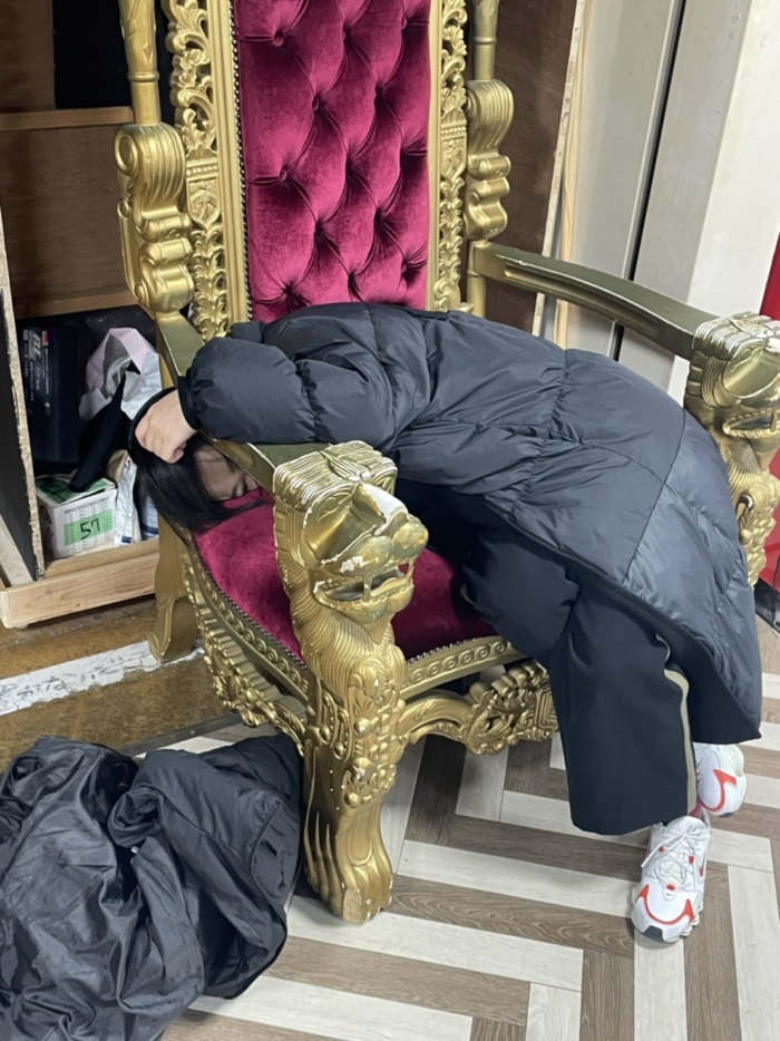 ZAZY、R-1準決勝後に密着! 笑みを浮かべながら僕に渡してくれたものとは【きょんのやばいねぇ～激アツ∞ホールvol.33】 | FANY Magazine