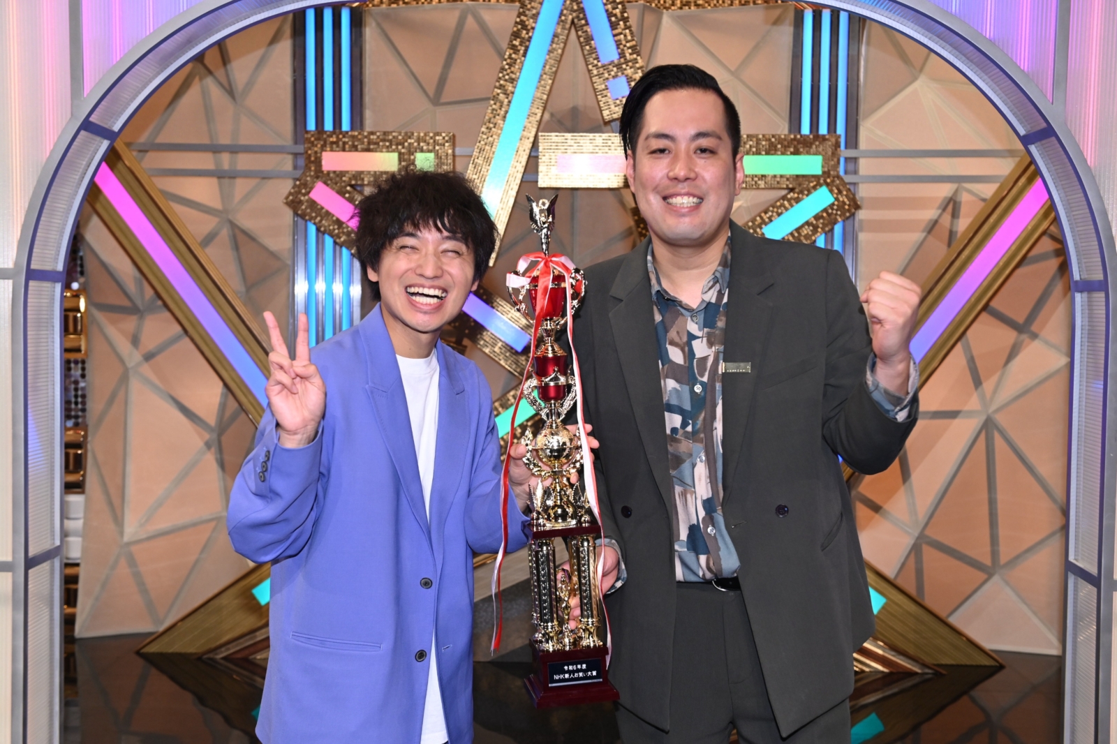 「NHK新人お笑い大賞」優勝のエバースが喜び爆発「負けグセがつかないうちに優勝できてよかった」 | FANY Magazine