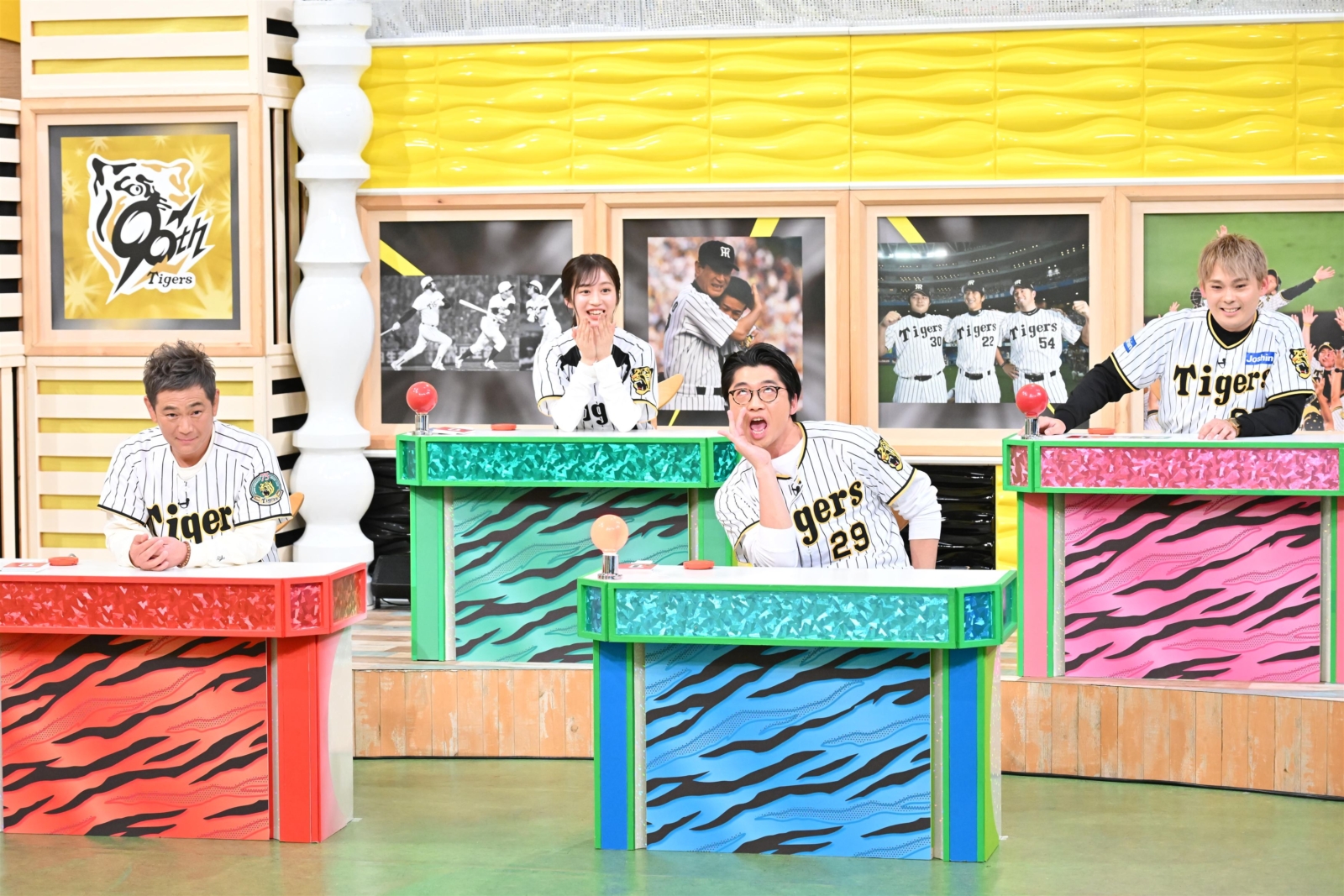 MCは陣内智則!『阪神タイガース90周年 語り継ぎたい名シーンクイズ！』12月27日放送! | FANY Magazine